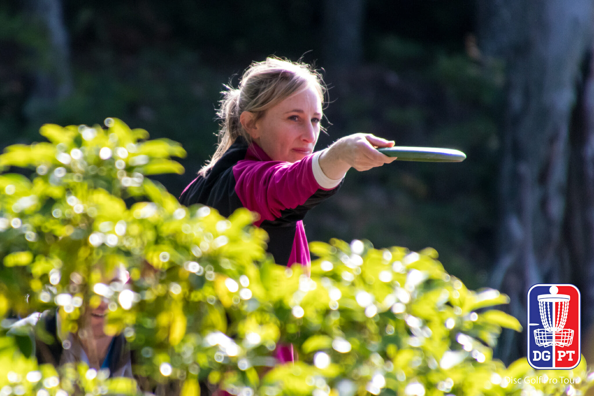 Jenkins Jumps Into Lead After Vibram's Opening Round - Ultiworld Disc Golf
